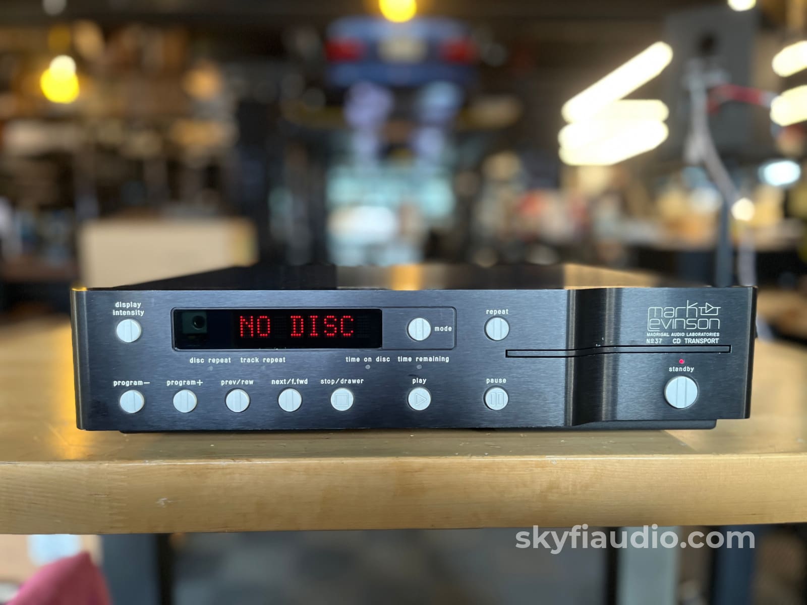 Mark Levinson No. 37 CD Transport - New Laser