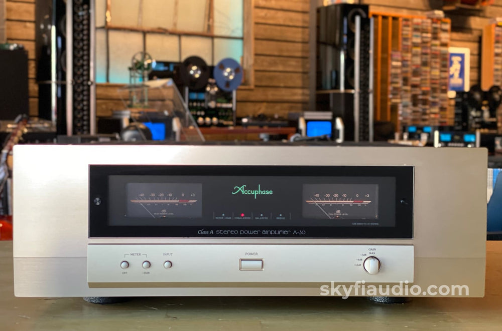 Accuphase A-30 Solid State CLASS-A Amplifier