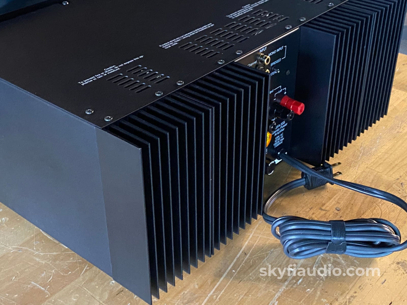 Adcom GFA-555 MKI Stereo Amplifier - 200W x 2 - Serviced