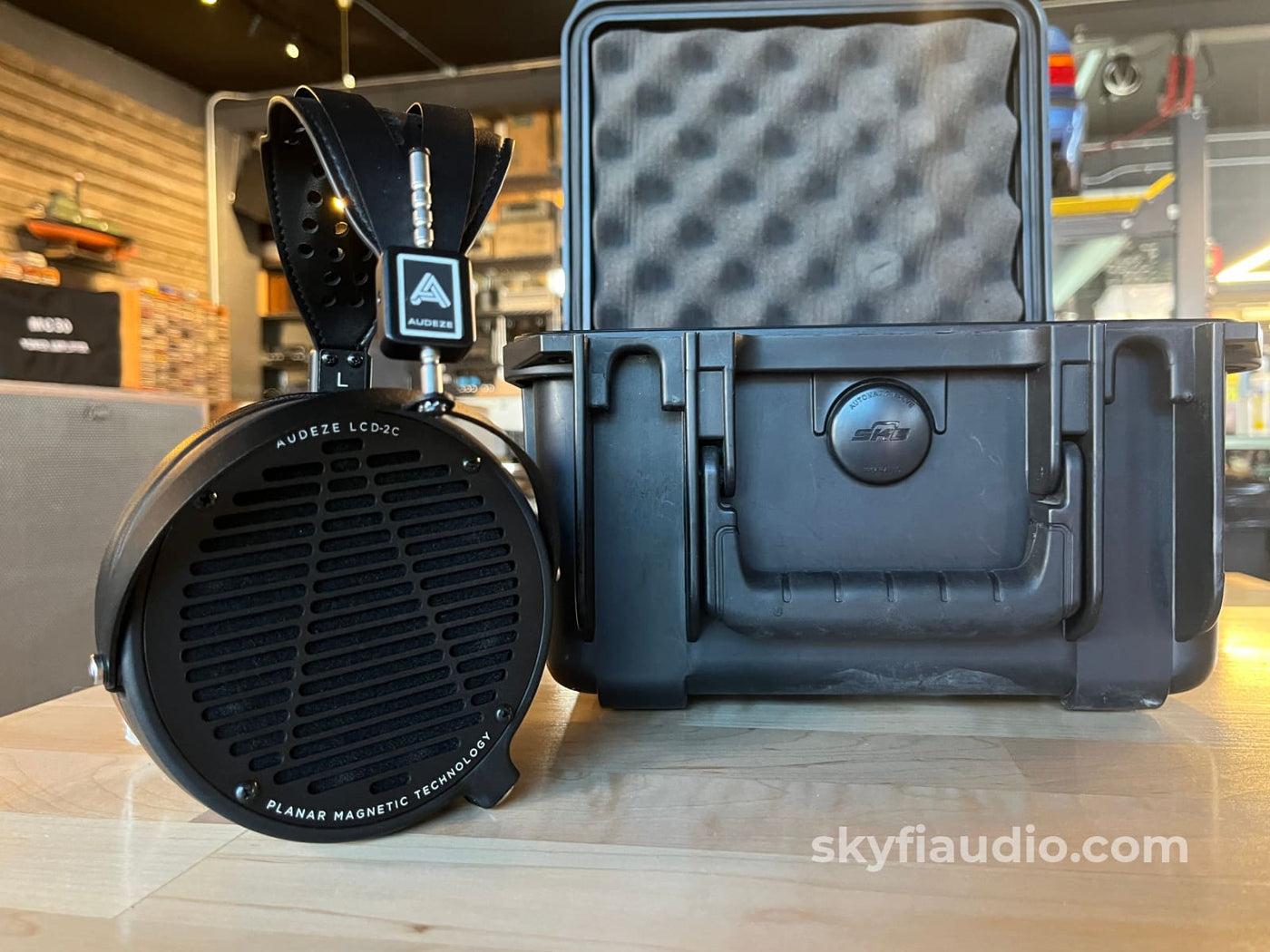 Audeze LCD-2C Classic Planar Magnetic Headphones