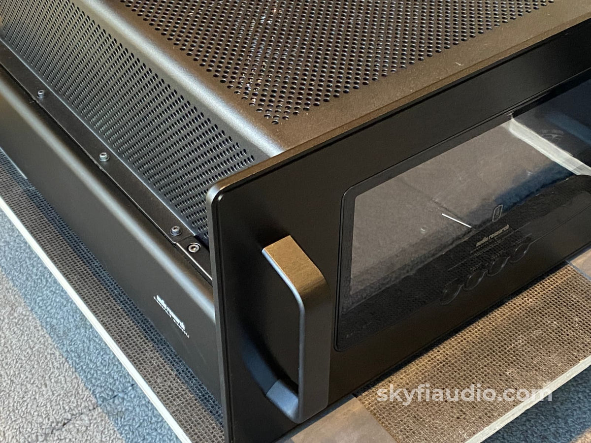 AUDIO RESEARCH REFERENCE 160M (REF 160M) - MOST BEAUTIFUL AMPLIFIER EV