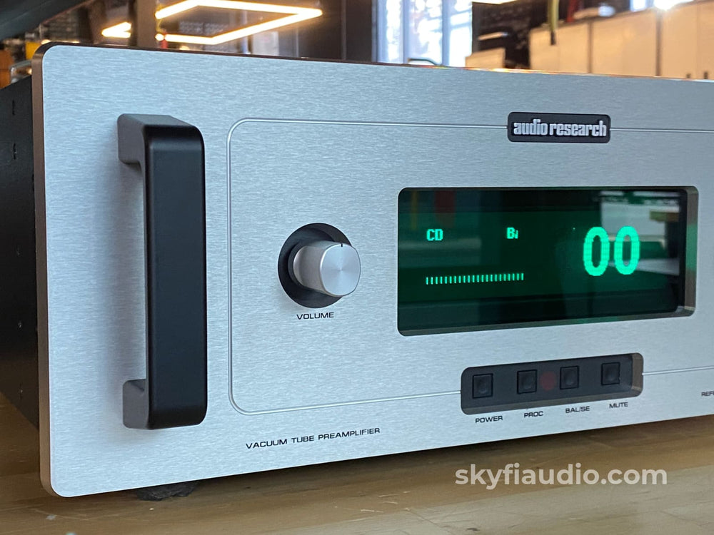 Audio Research Reference 3 (REF3) All Tube Line Preamplifier