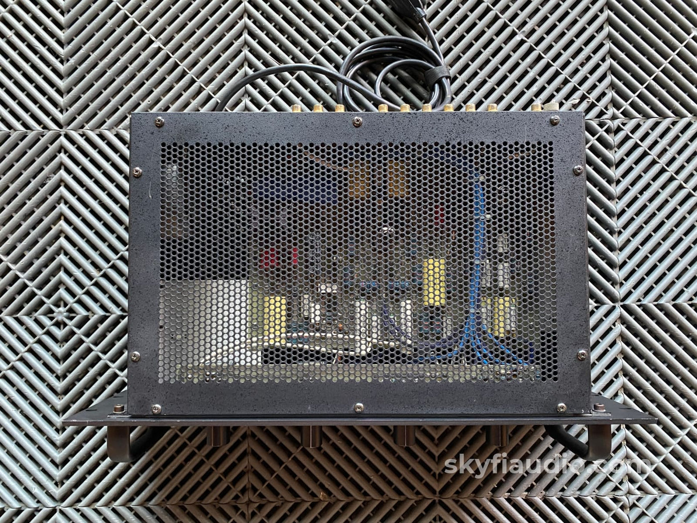 Audio Research SP9 MKII Tube / Solid State Hybrid Preamp With Phono In