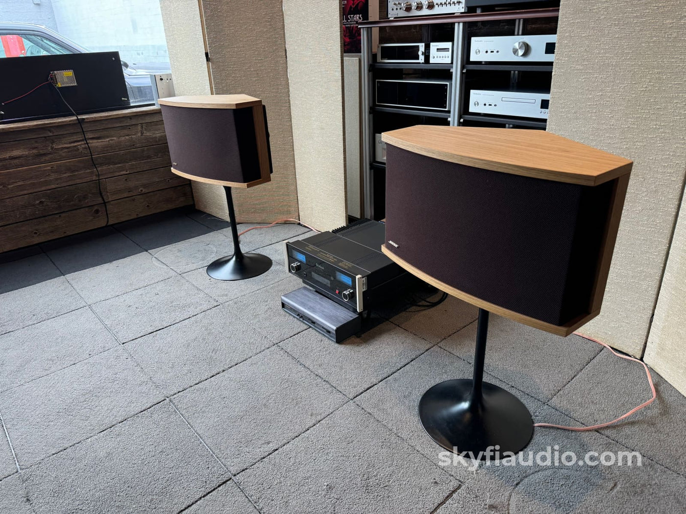 Bose 901 Direct Reflecting Speakers - Last Series VI - w/Active EQ and