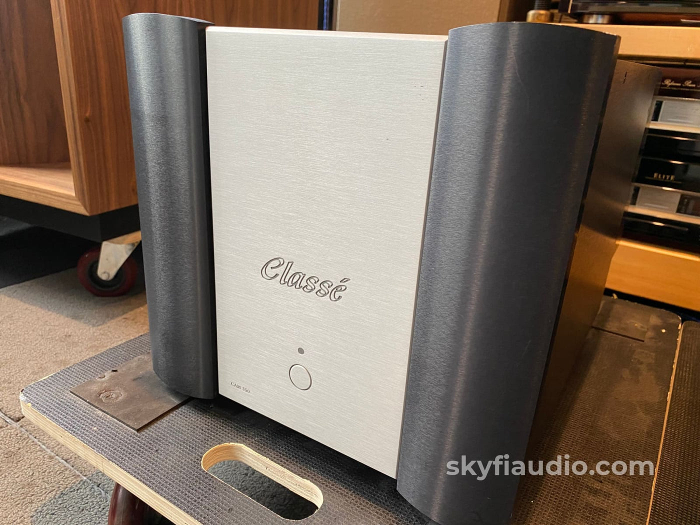 Classe CAM 350 Monoblock Amplifiers - 350W!!