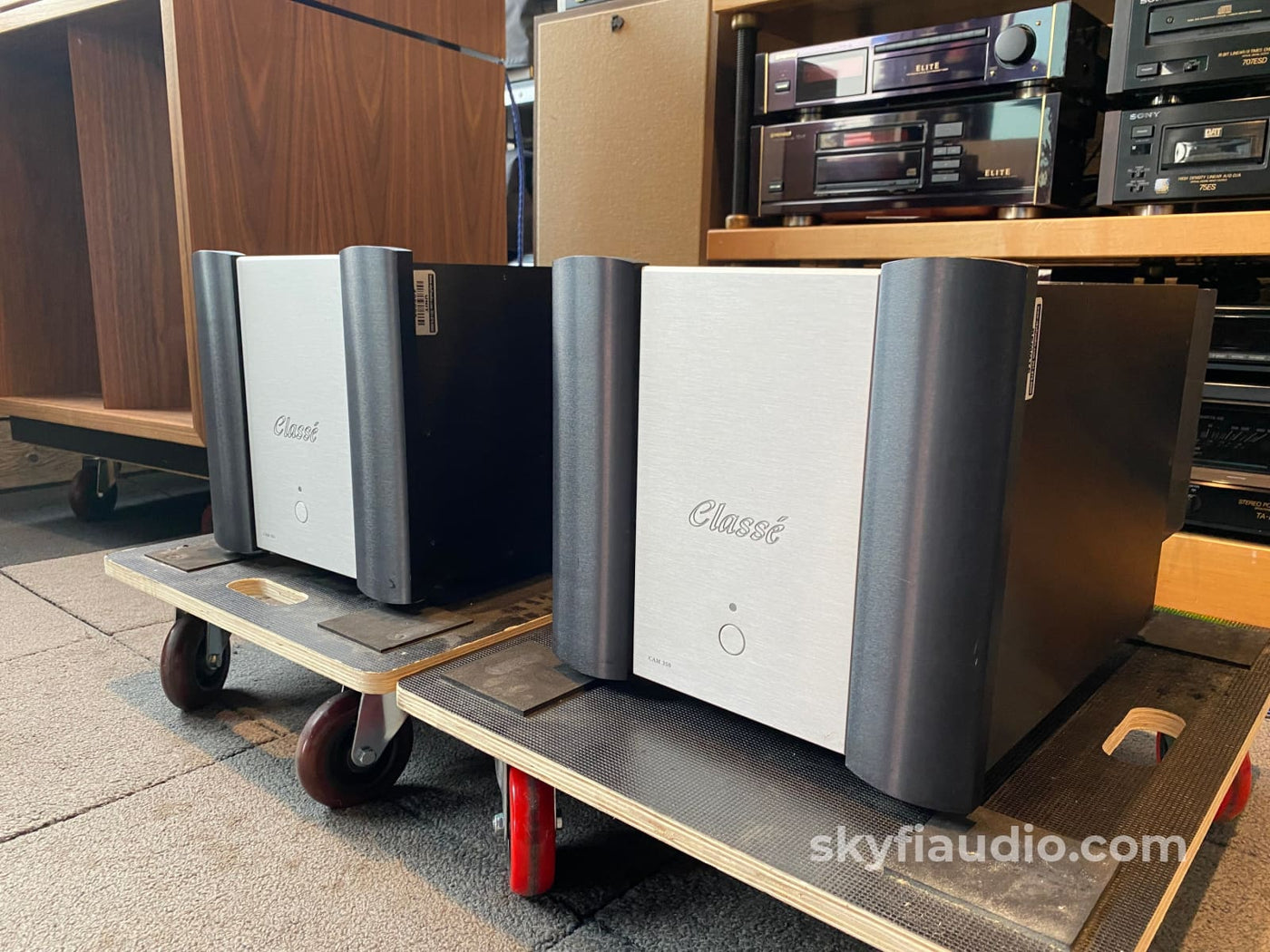 Classe CAM 350 Monoblock Amplifiers - 350W!!