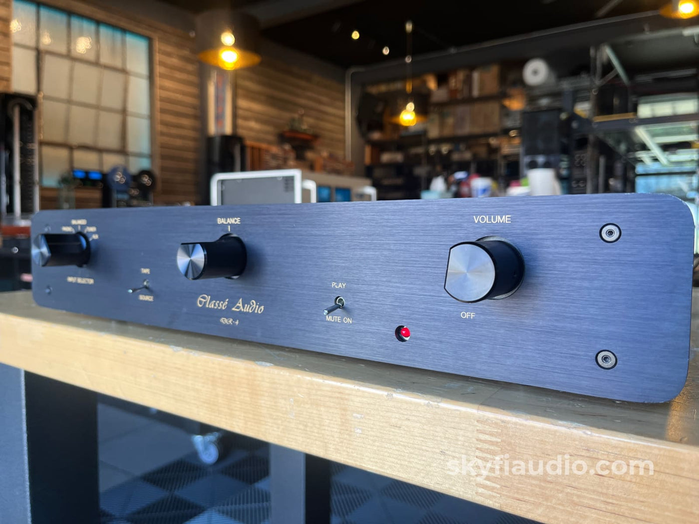 Classe DR-4 Preamplifier w/MM and MC Phono Inputs