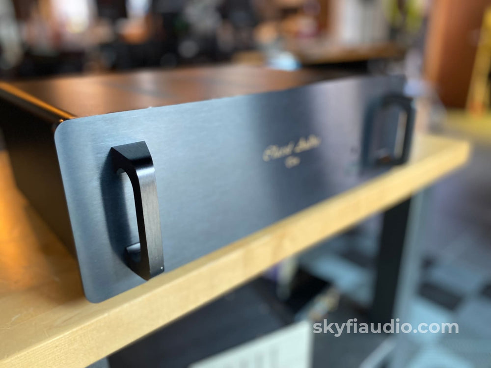 Classe TEN (DR-10) Solid State Vintage Amplifier