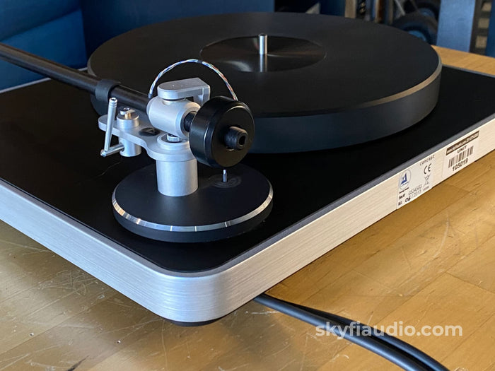 Clearaudio Concept Turntable With Upgraded Sumiko Phono Cartridge