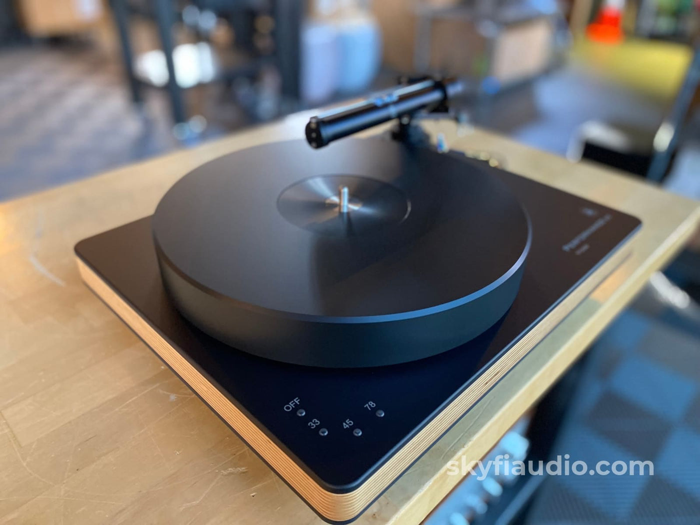 Clearaudio Performance DC with TT-5 Linear Tracking Arm