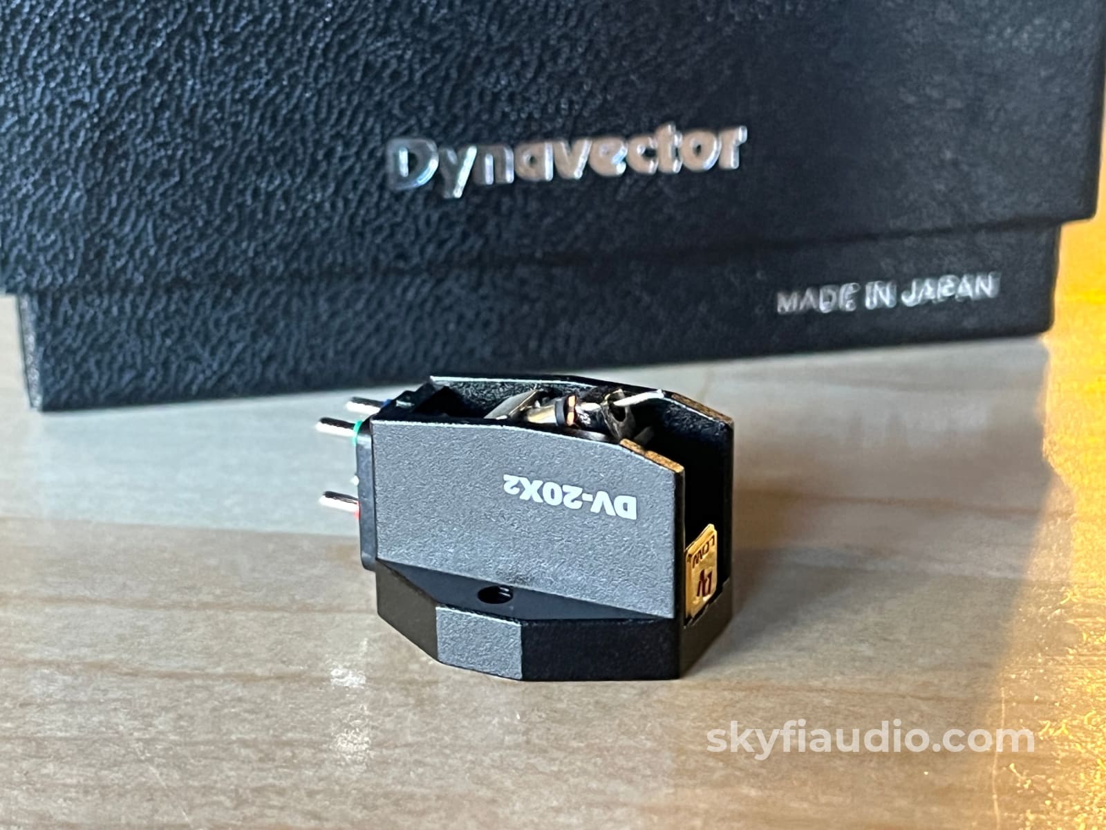 Dynavector DV 20X2-L - Low Output Moving-Coil Phono Cartridge
