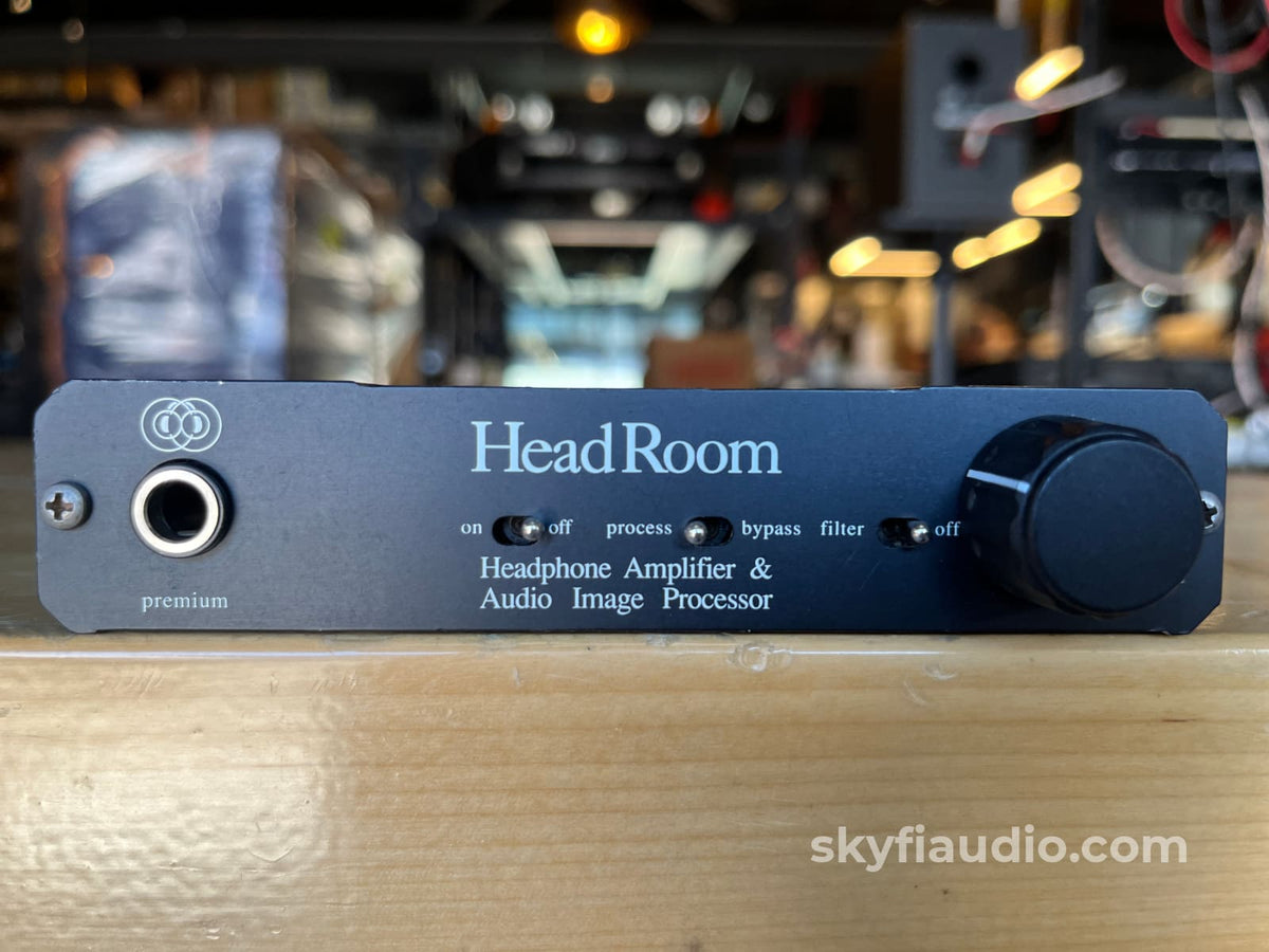 HeadRoom Premium Headphone Amplifier & Audio Image Processor - AA Batt
