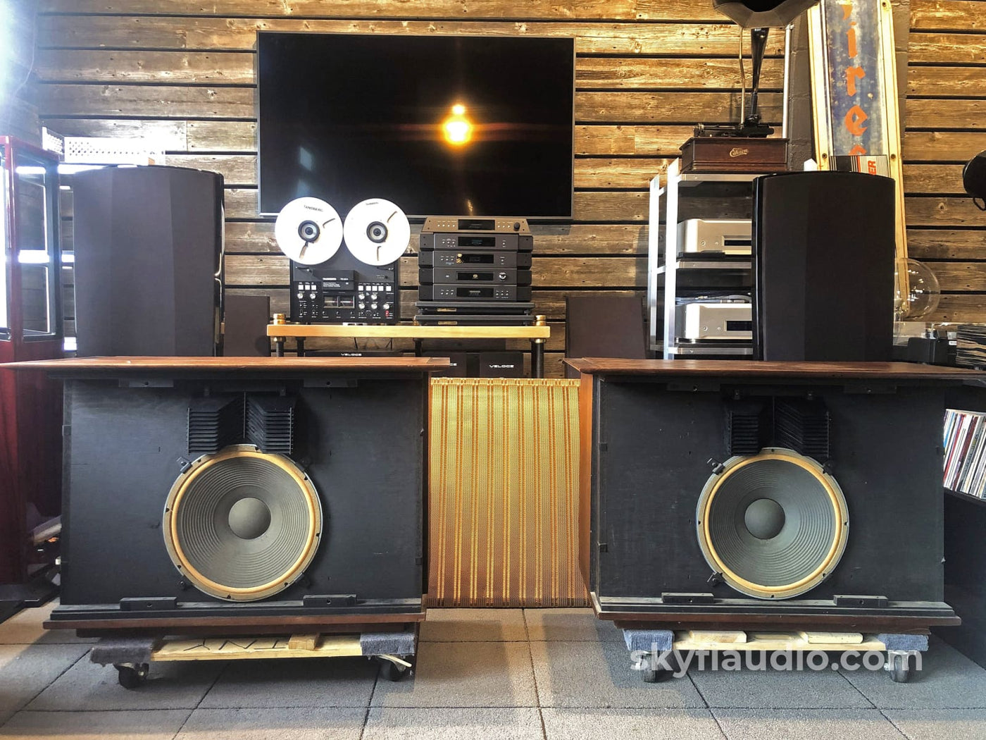 JBL C50 Olympus Vintage Speakers From JBL's Golden Era