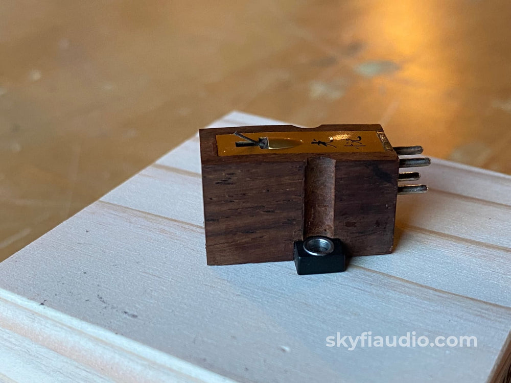 Koetsu Rosewood Signature Moving-Coil Cartridge, Handmade in Japan