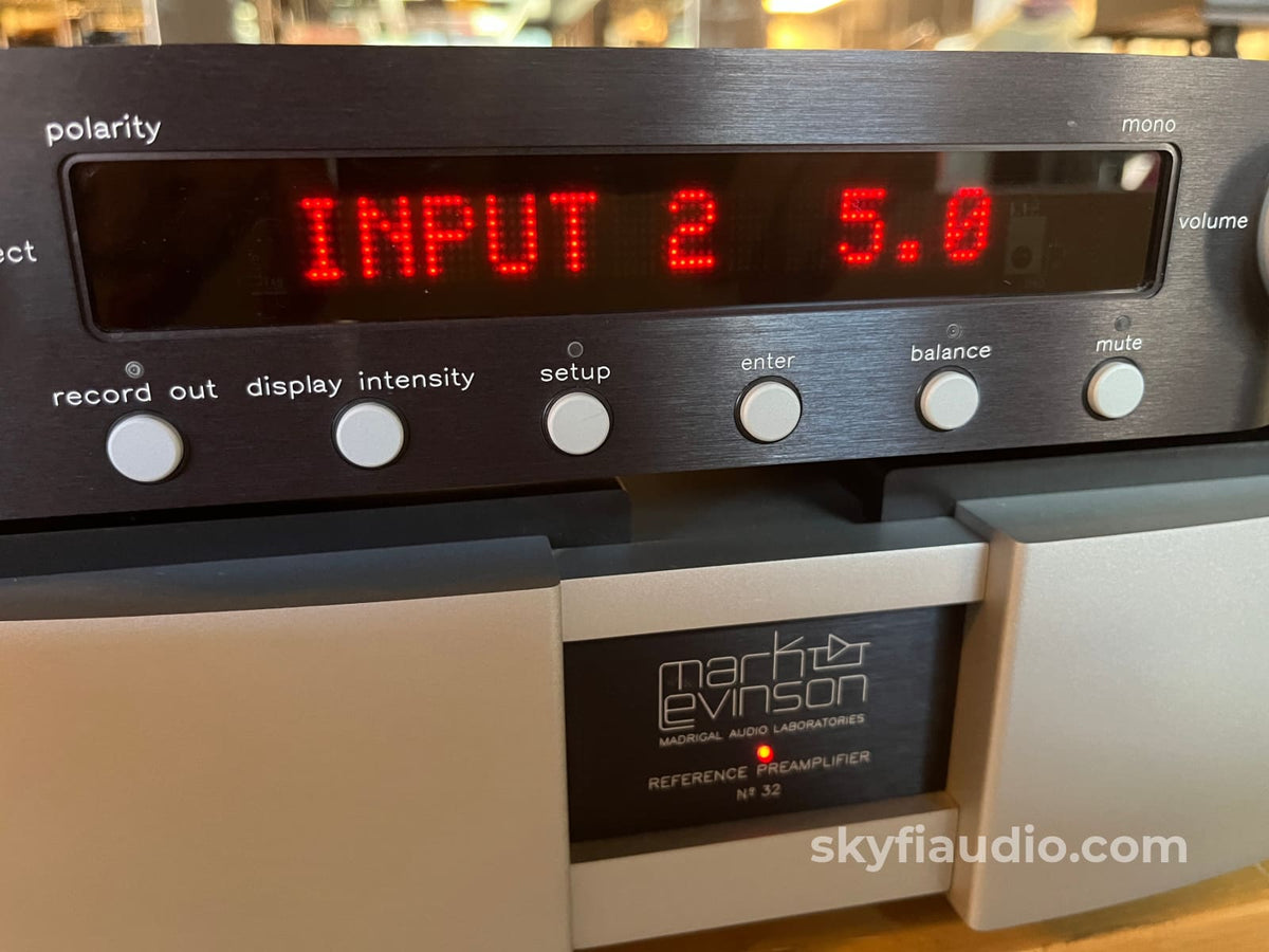 Mark Levinson No. 32 Reference Controller / Reference Preamplifier - S