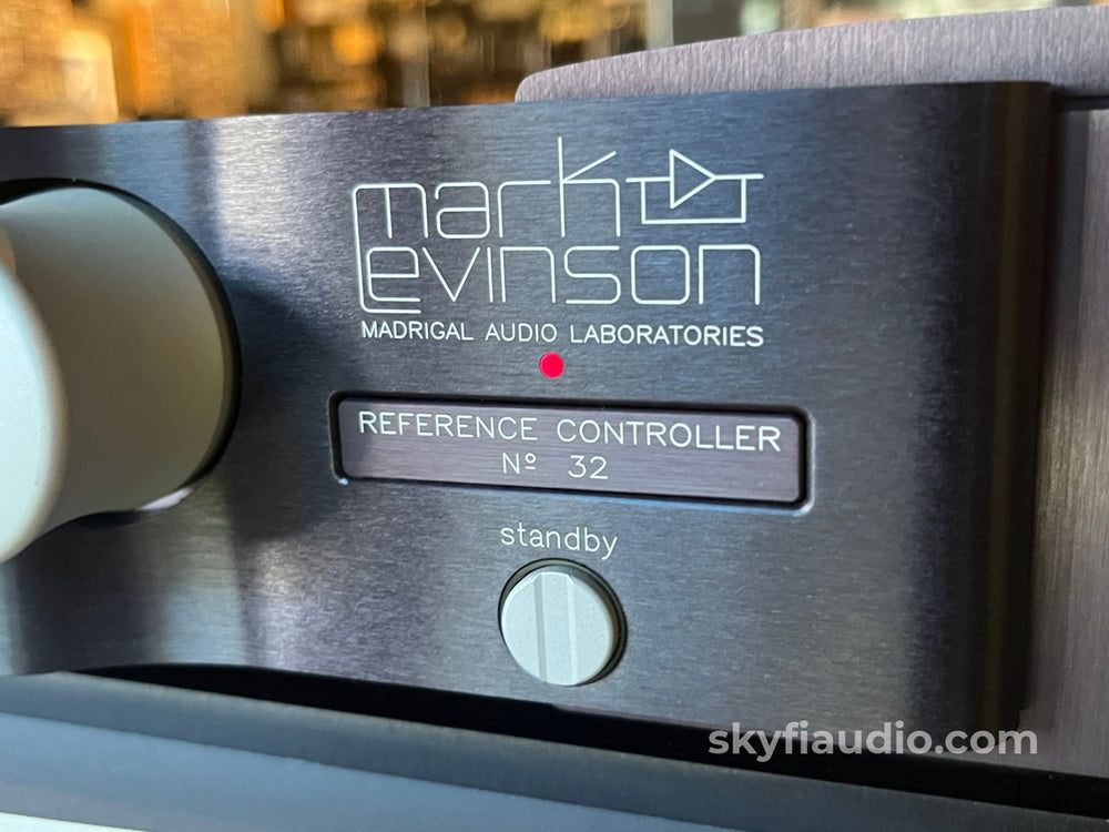 Mark Levinson No. 32 Reference Controller / Reference Preamplifier - S