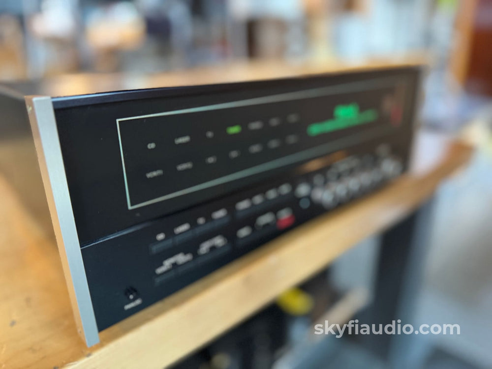 McIntosh C31V Vintage Full Featured Preamp w/Phono and Remote Control