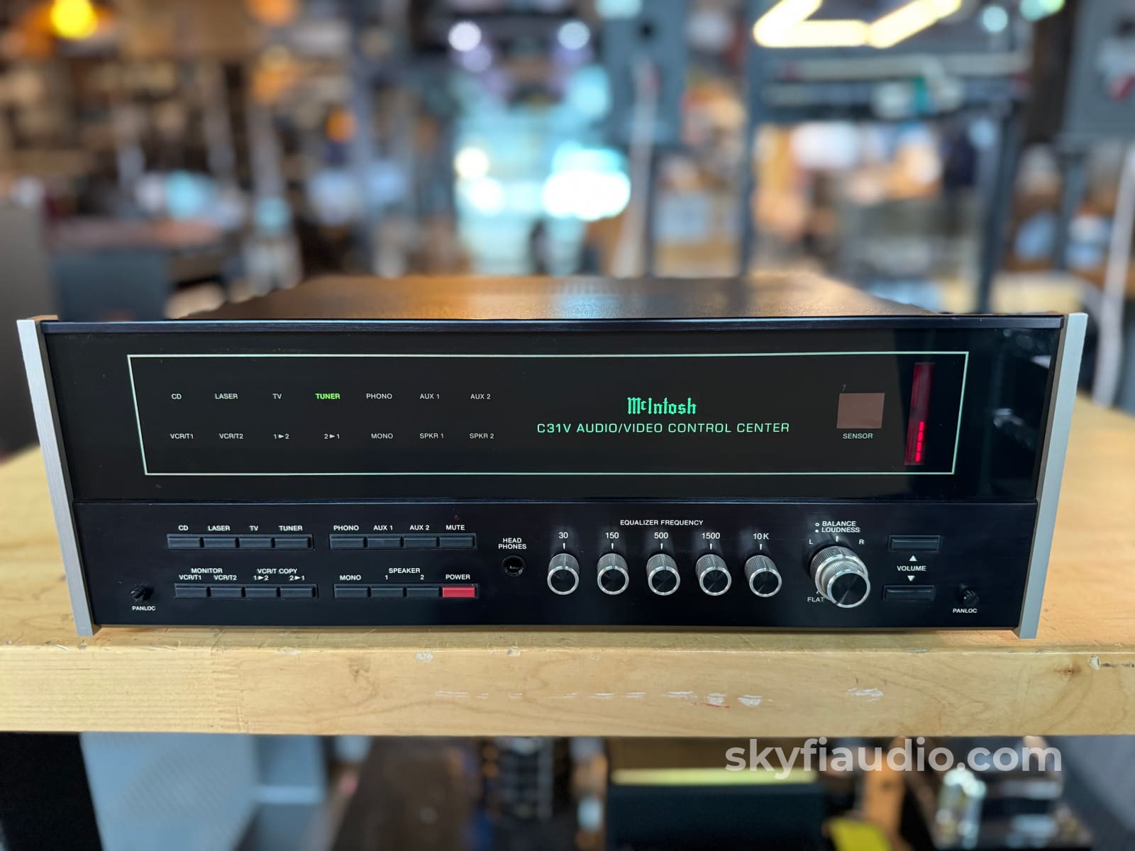 McIntosh C31V Vintage Full Featured Preamp w/Phono and Remote Control