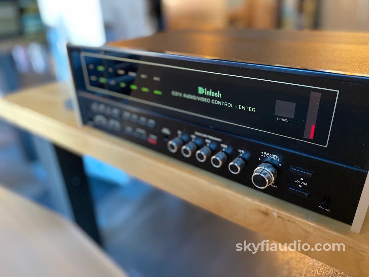 McIntosh C31V Vintage Full Featured Preamp w/Phono and Remote Control