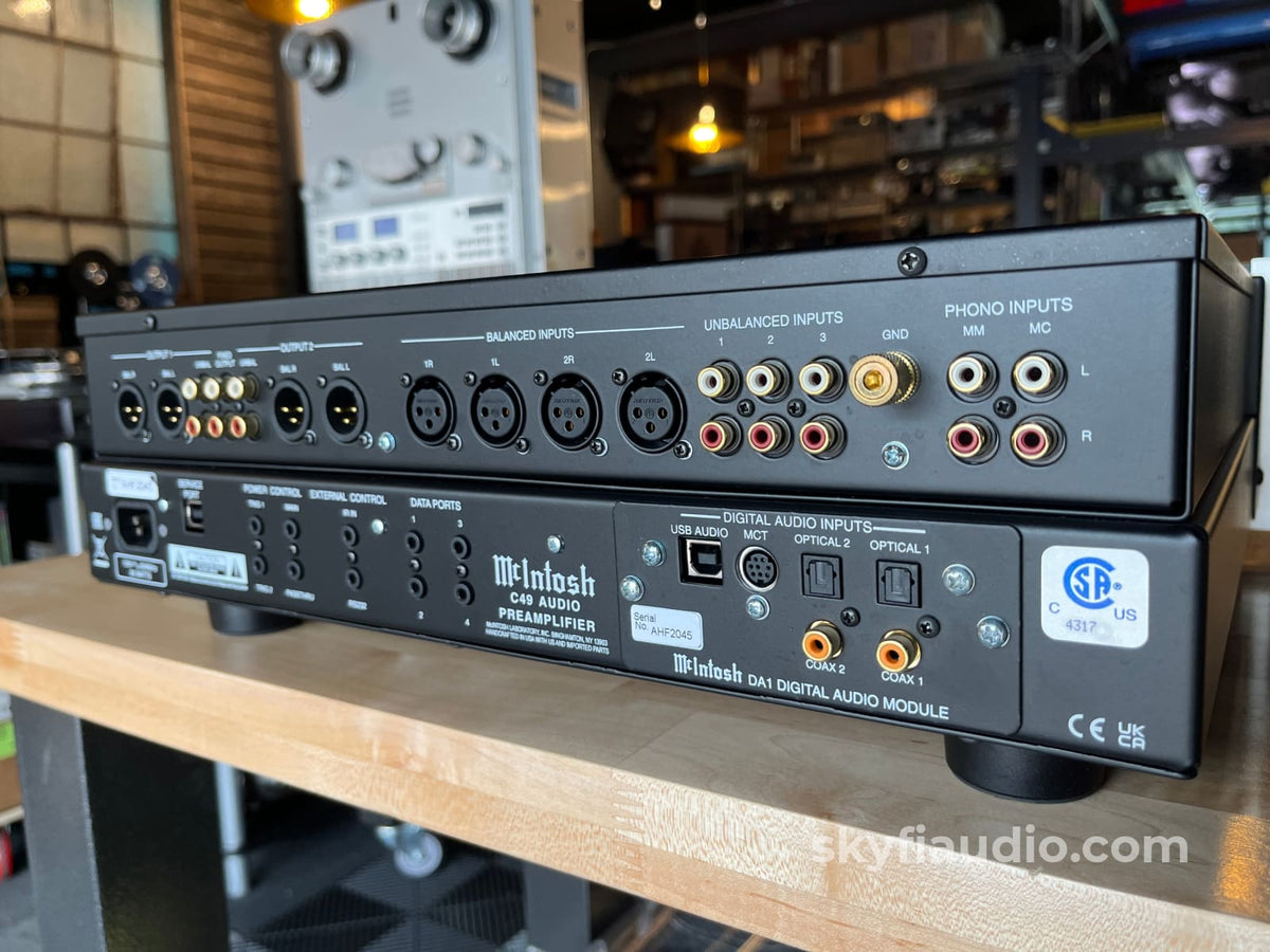 McIntosh C49 Solid State Preamplifier and DAC - Pre-Loved