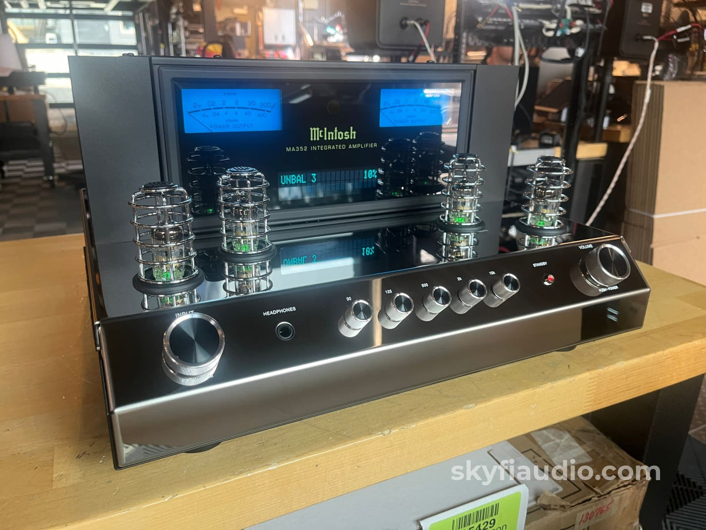 McIntosh MA352 Hybrid Integrated Amplifier - Like New