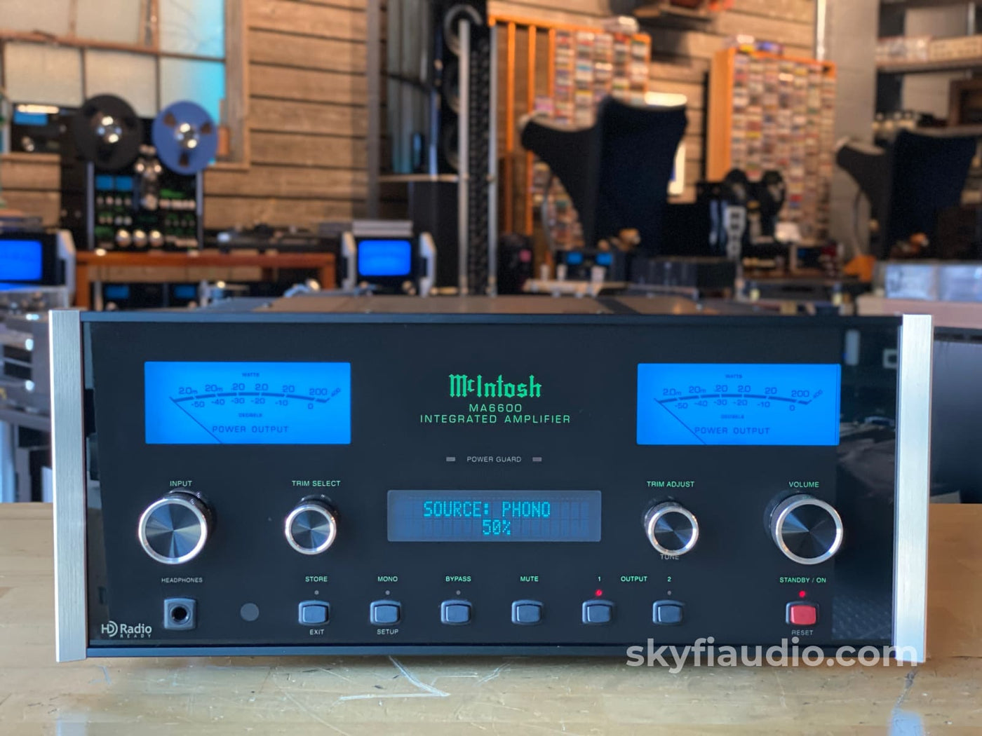 McIntosh MA6600 Receiver with TM2 HD AM/FM Tuner Module