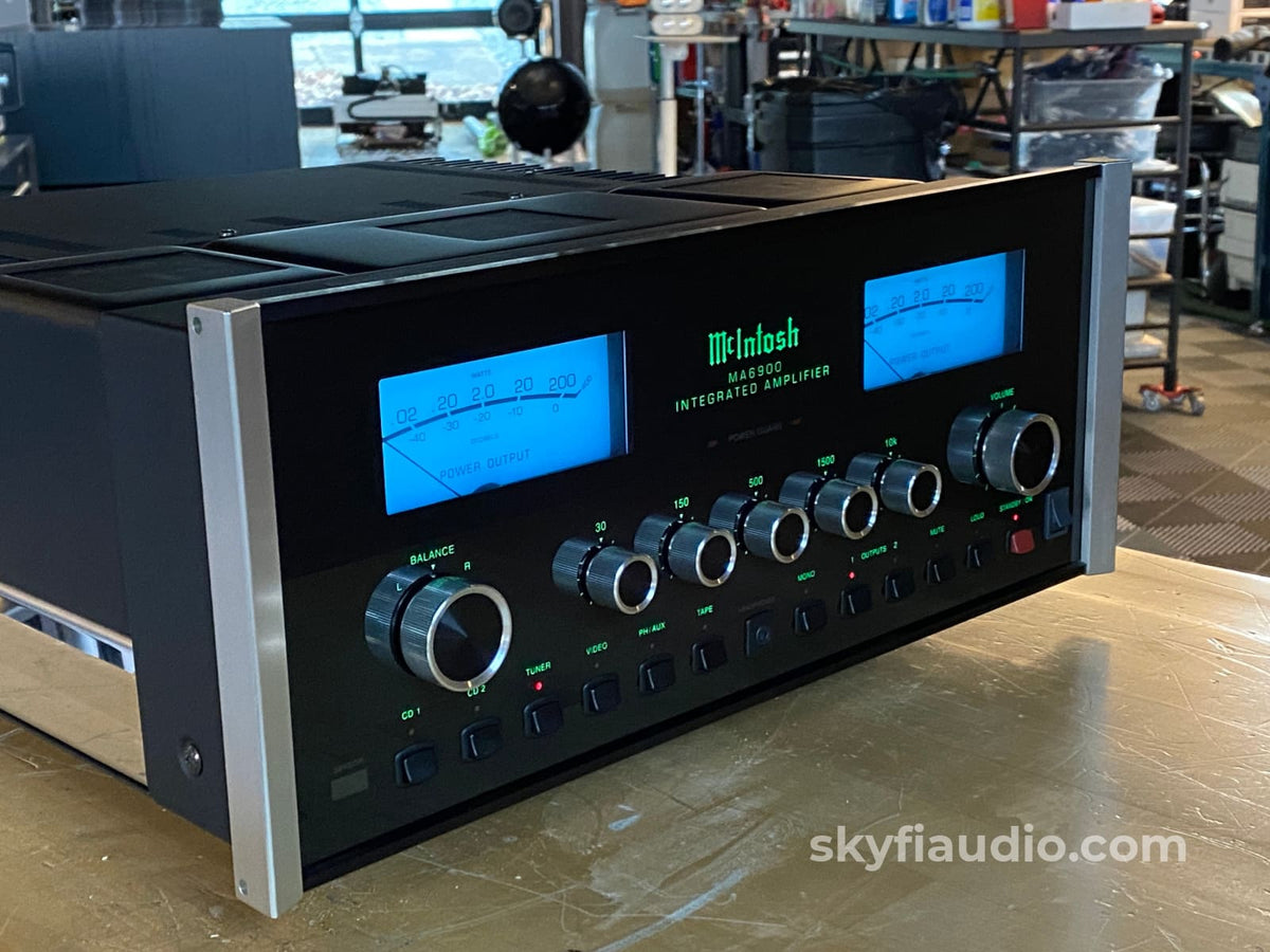 McIntosh MA6900 Integrated Amplifier - All Analog with Built-In Phono