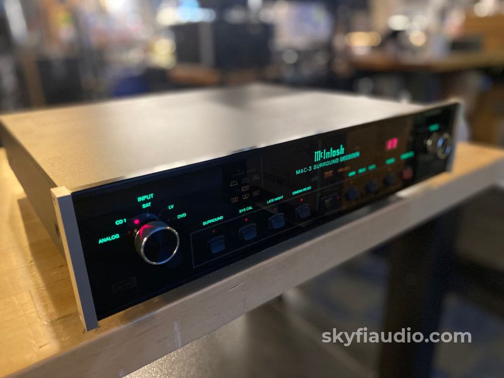 McIntosh MAC-3 Digital Preamp / Surround Decoder, w/AC-3