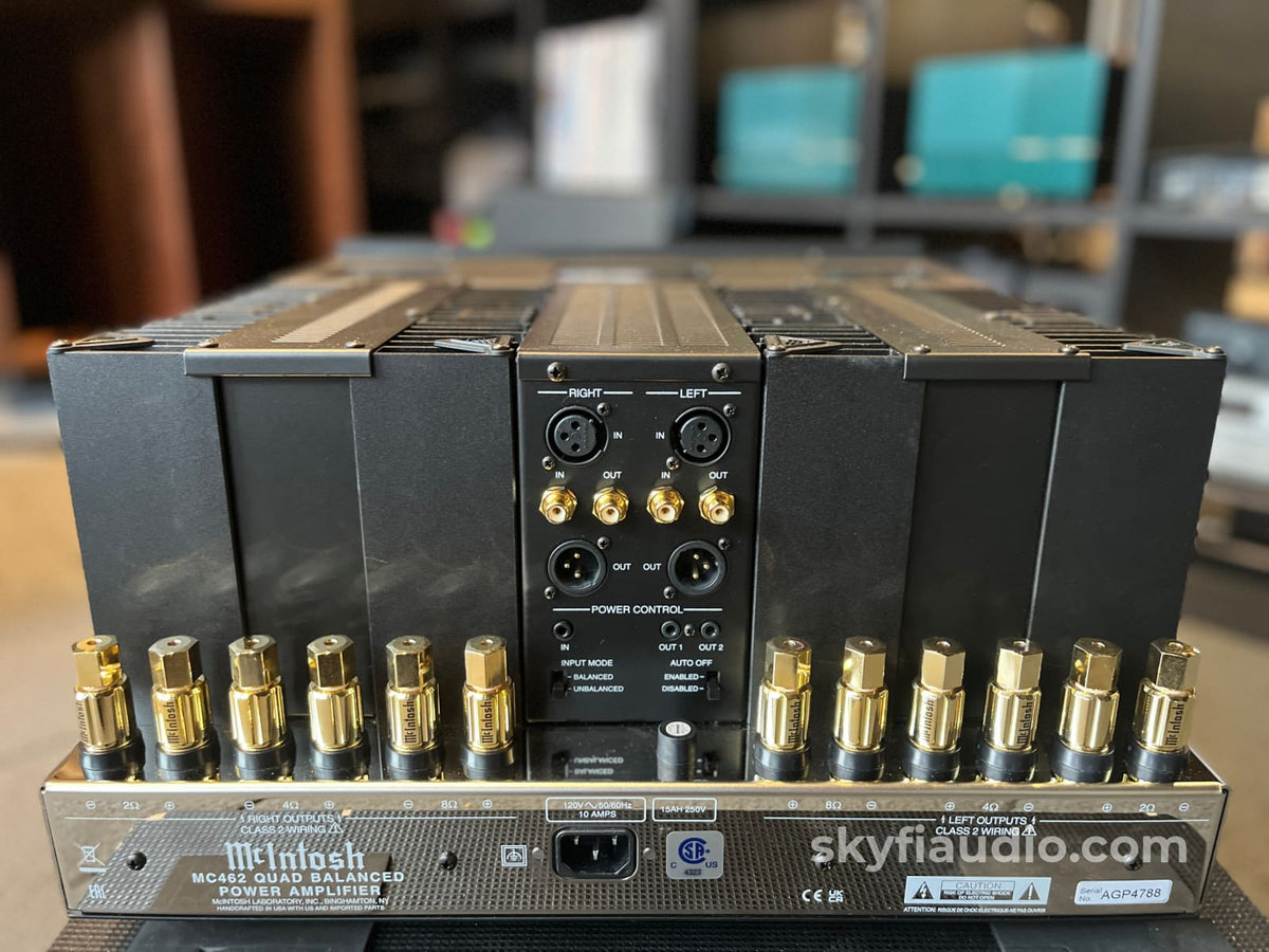 McIntosh MC462 Solid State Amplifier - Quad Balanced - Pre-Loved