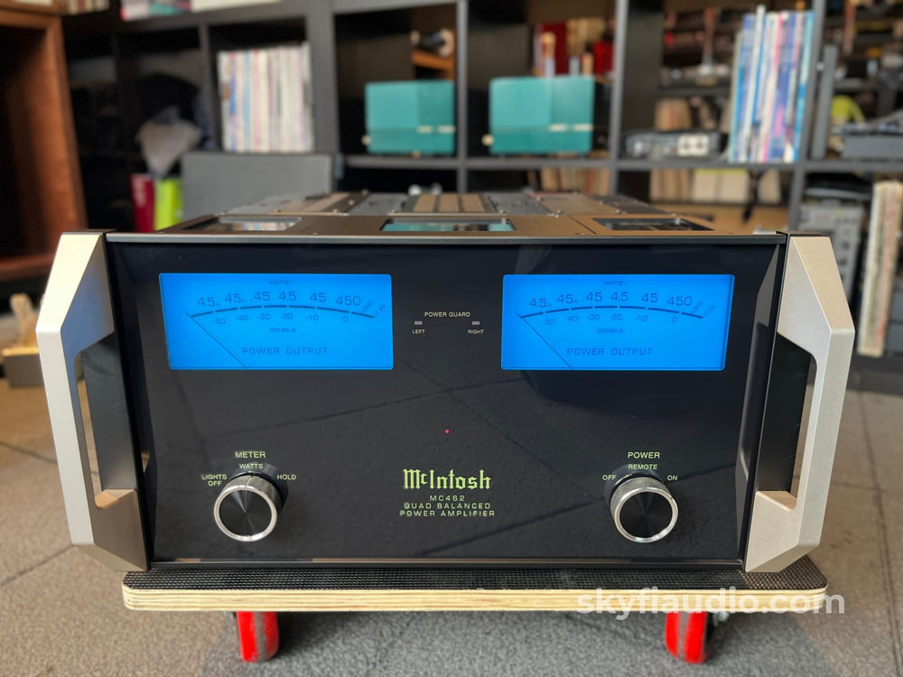 McIntosh MC462 Solid State Amplifier - Quad Balanced - Pre-Loved