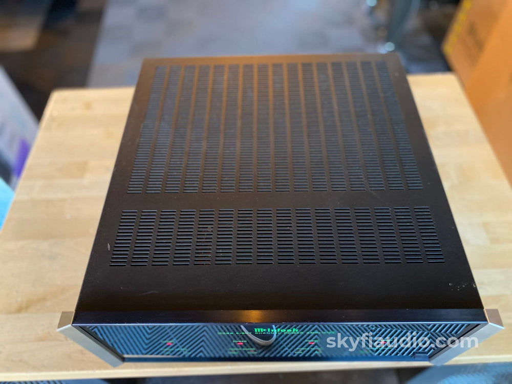 McIntosh MC58 Eight Channel Amplifier