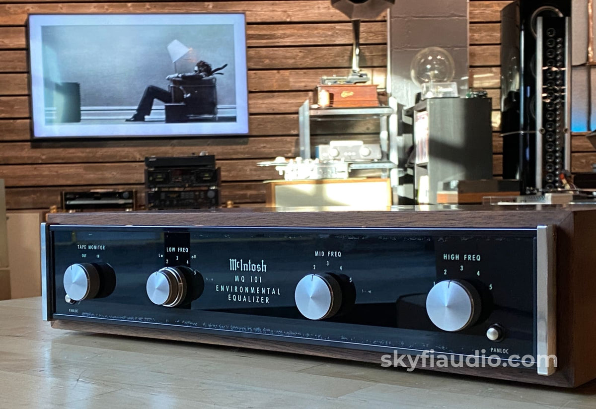 McIntosh MQ101 Environmental Equalizer - Vintage w/Wood Case