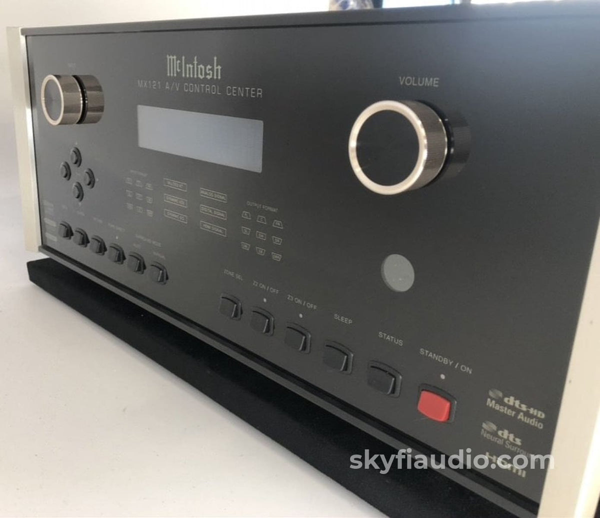 McIntosh MX121 Home Theater Processor - Dolby True HD, DTS-HD - Phono