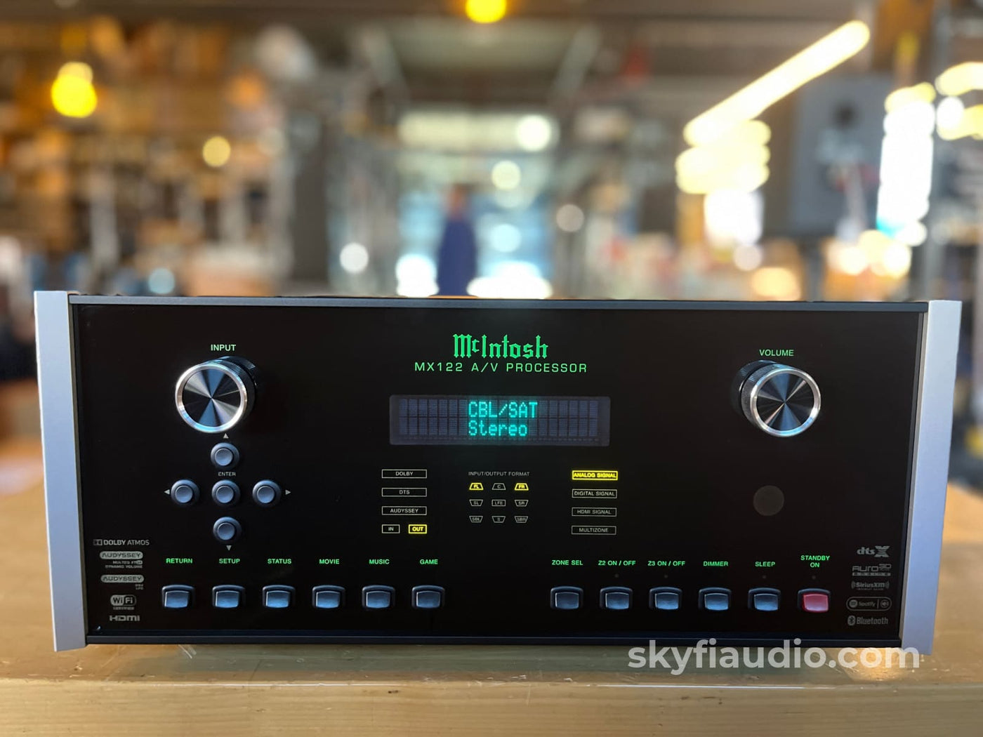 McIntosh MX122 A/V Processor w/4K Ultra HD, HDR10, Dolby Vision & Atmo