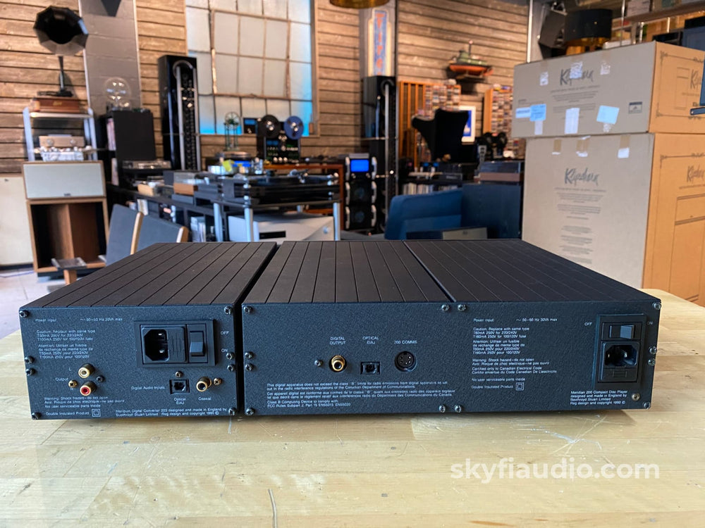 Meridian Compact Disc Player 200 w/Meridian 203 D/A Processor and Upgr