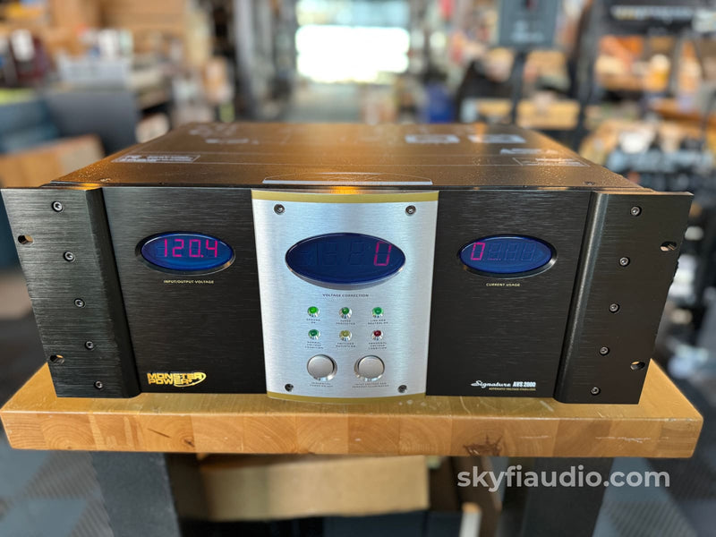 Monster Power Signature AVS2000 Automatic Voltage Stabilizer