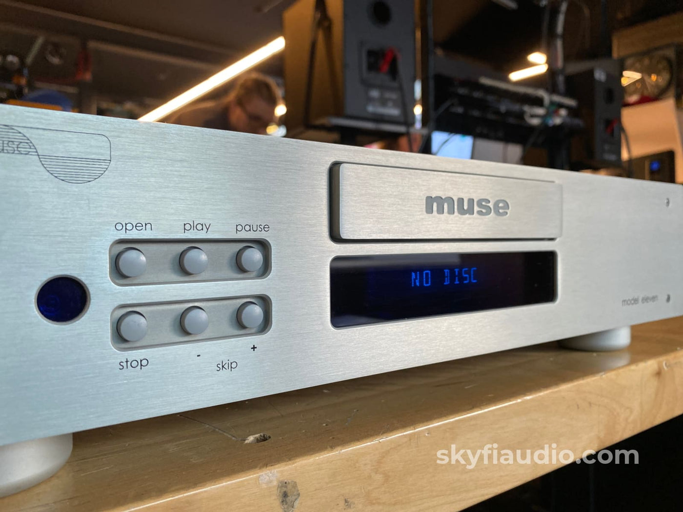 Muse Model Eleven Universal Player - SACD/CD/DVD-A - Burr-Brown DAC