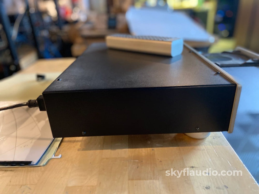 Muse Model Eleven Universal Player - SACD/CD/DVD-A - Burr-Brown DAC