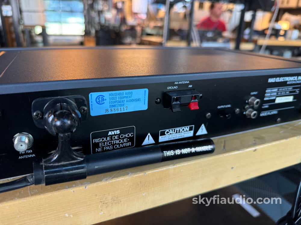 NAD 4300 Monitor Series AM/FM Stereo Tuner with RARE Rack Ears