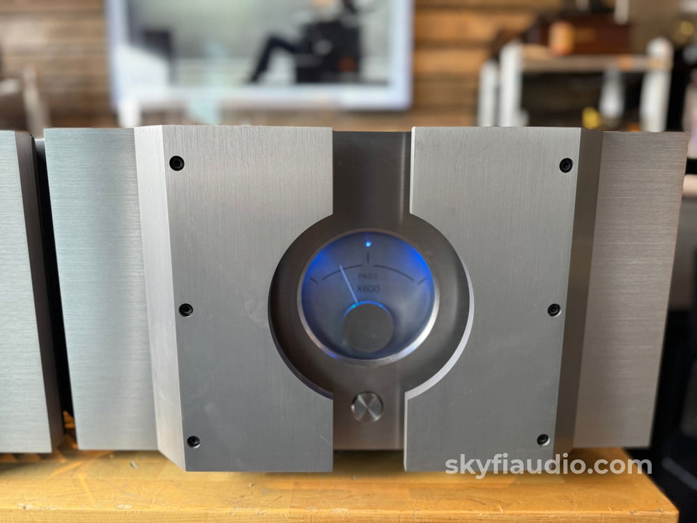 Pass Labs X600 Monoblocks 600W of Clean Power