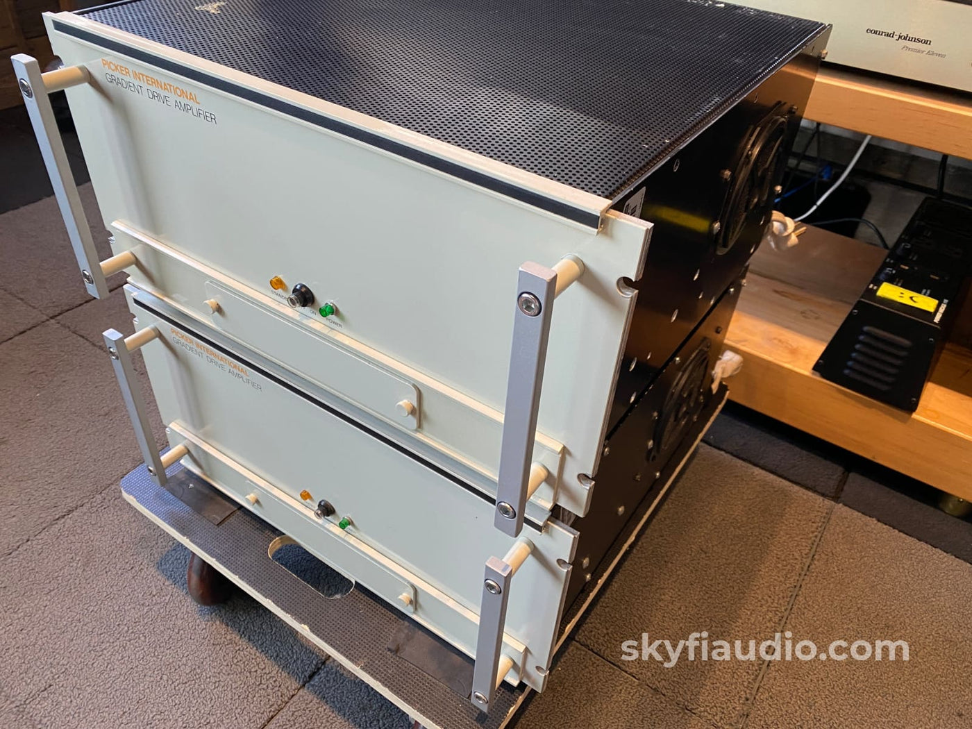 Picker International (Crown M600) 600W Class A/B Gradient Monoblock Am