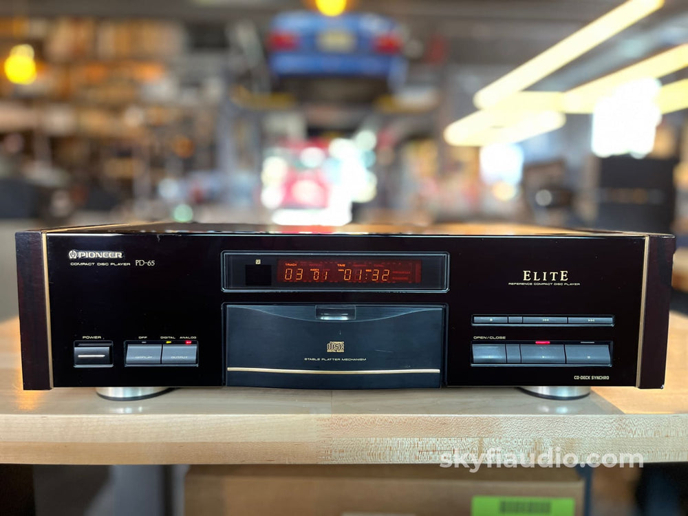 Pioneer Elite PD-65 CD Player with Stable Platter Mechanism and Dual D