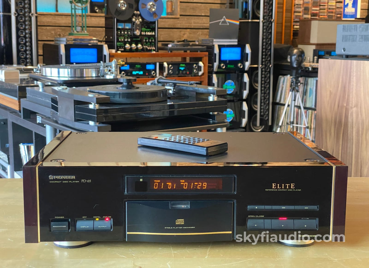 Pioneer Elite PD-65 CD Player With Stable Platter Mechanism