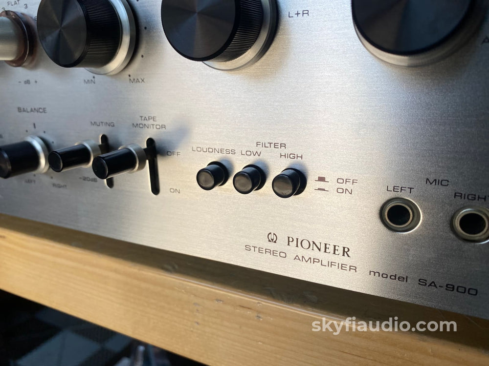 Pioneer SA-900 Integrated Amplifier