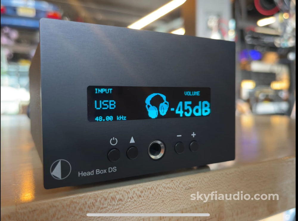 Pro-Ject Head Box DS Headphone Amplifier with 24-bit/192kHz DAC