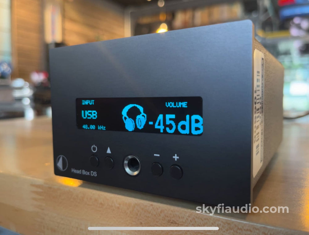Pro-Ject Head Box DS Headphone Amplifier with 24-bit/192kHz DAC