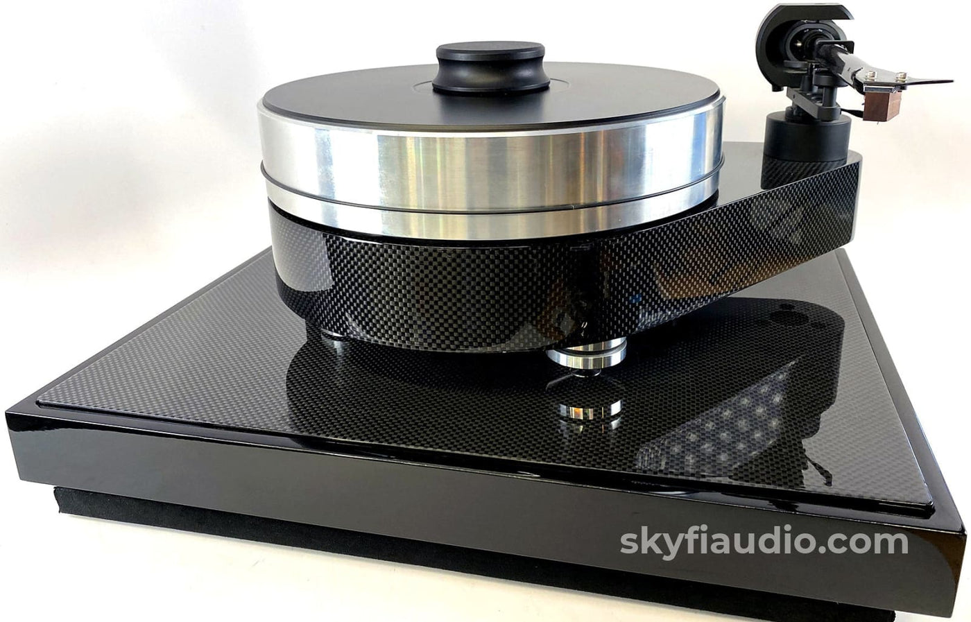 Pro-Ject RPM 10 Carbon Turntable With 10" Evo Arm and New Sumiko Songb
