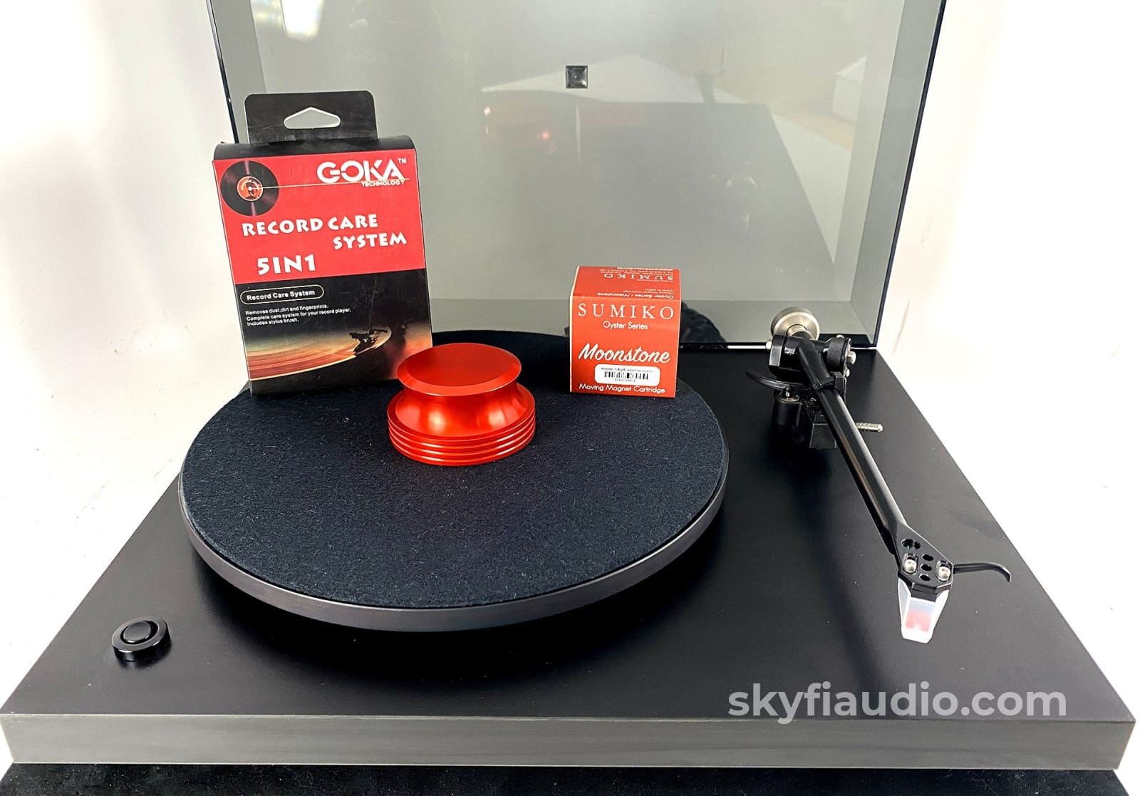 Rega Planar 3 (P3) British Turntable with New Sumiko Cartridge and Ext