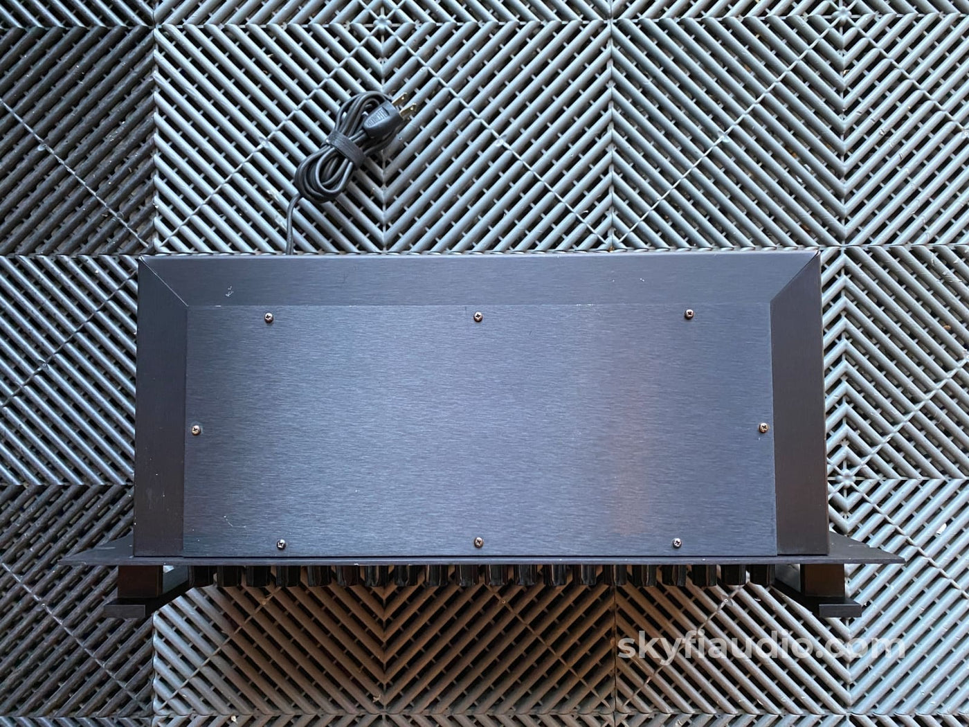 SAE 2700B Stereo Half Octave Equalizer - Rack Mount
