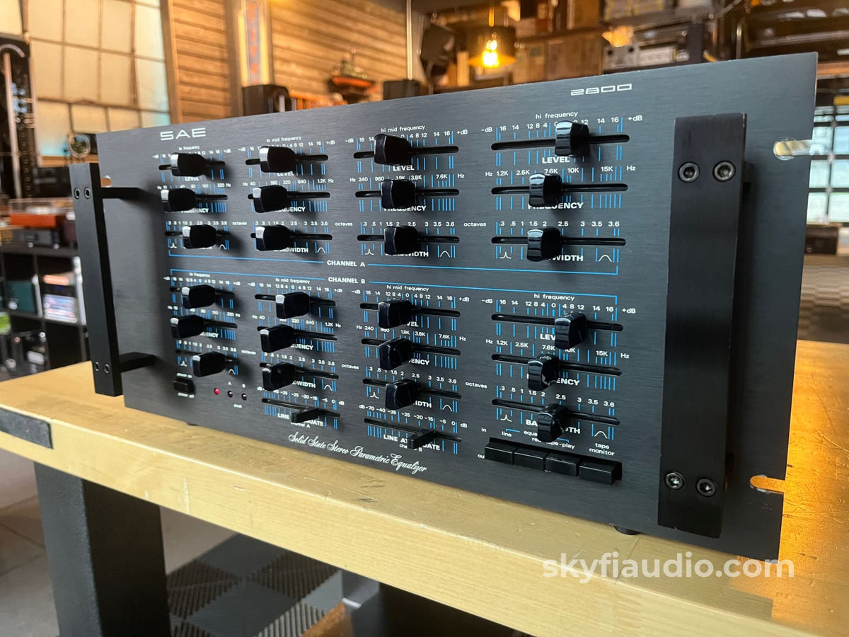 SAE 2800 Solid State Stereo Parametric Equalizer - Super Cool